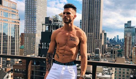 The Girls Love Islands Cormac Murphy Model Might Chase The Urban Twist