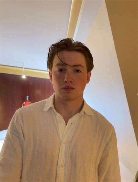 Kit Connor Biografia Chi è Età Altezza Peso Fidanzata Carriera