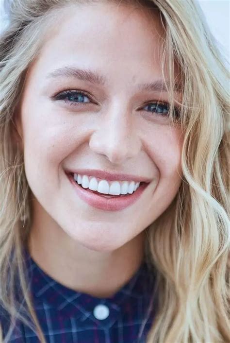 Melissa Benoist Scrolller