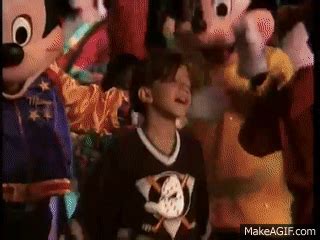 Slicin Sand Mickeys Fun Songs On Make A 