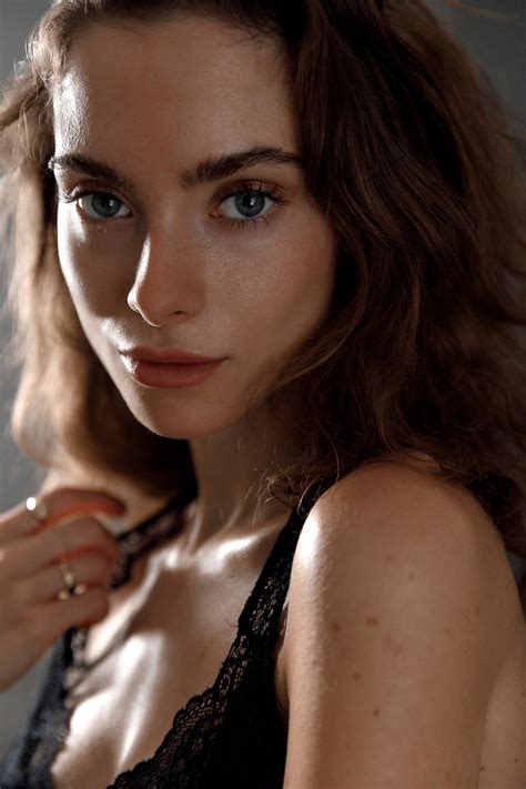 Yvonne S Amaze Models