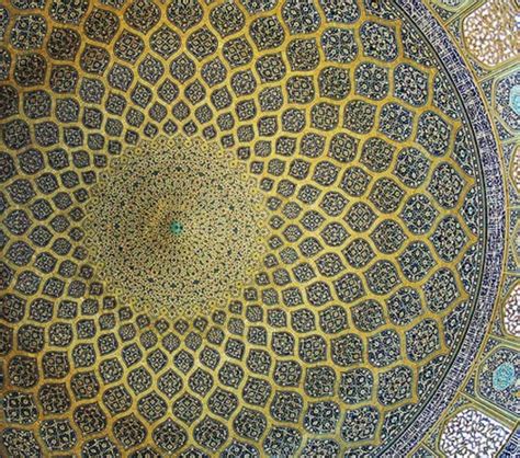 Parseskenas Imagegallery داخل گنبد مسجد شیخ لطف اله