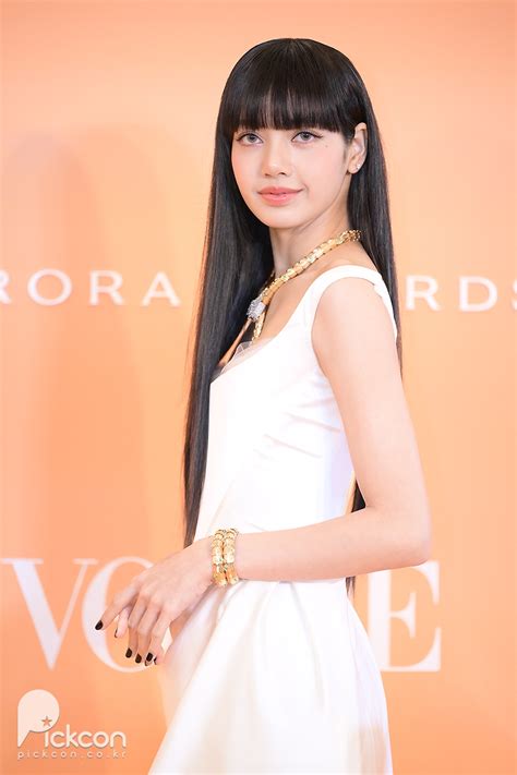 블랙핑크 리사 등장부터 압도하는 여신 비주얼 [포토]