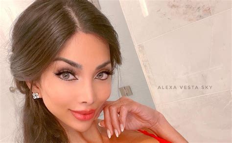 Alexa Vesta Biography 29 Photos Age Height Real Name Instagram
