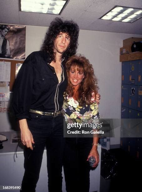 137 Jessica Hahn Howard Stern Photos And High Res Pictures Getty Images