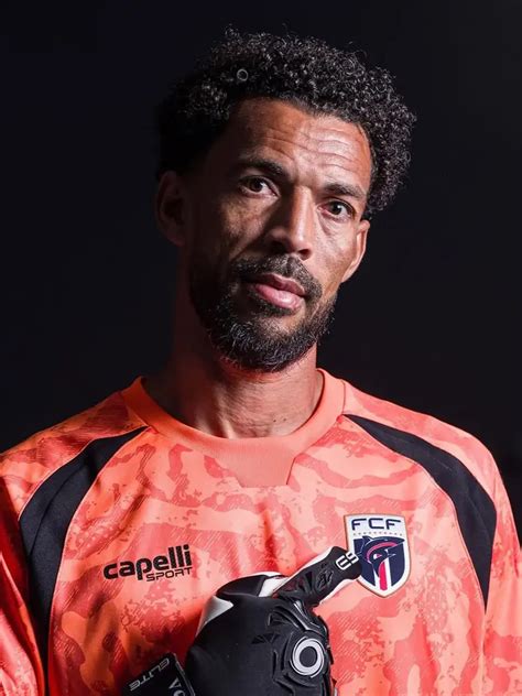 Vozinha O Goleiro De Cabo Verde Que Parou A Espanha