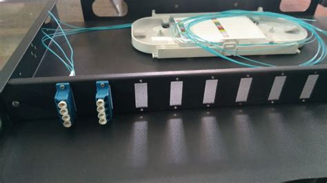 Tủ Odf Hộp Phân Phối Quang Odf 2fo 4fo 8fo 24fo 48fo 96fo Giá