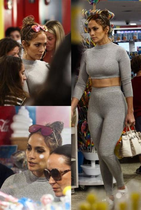 53 Year Old J Lo Posed Without Makeup And With A Non Photoshopped