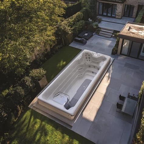 Flow Swim Spa Aquasolus