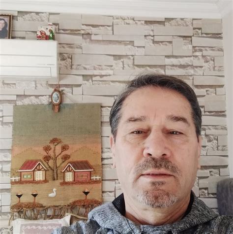 Христо Иванов Първата пратка хуманитарна помощ от Ангел Джамбазки в кампанията Помощ за