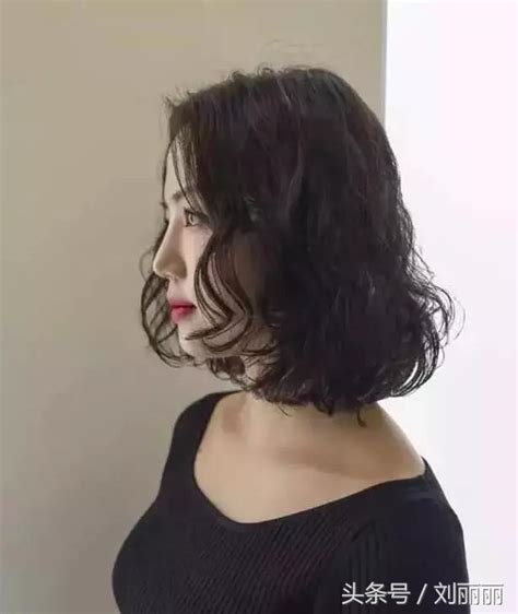 中年女性髮型這樣燙，美不美自己看 每日頭條