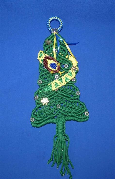 Юні митці Шполянщини перемогли в обласному конкурсі новорічних композицій Читайте на Ukr Net