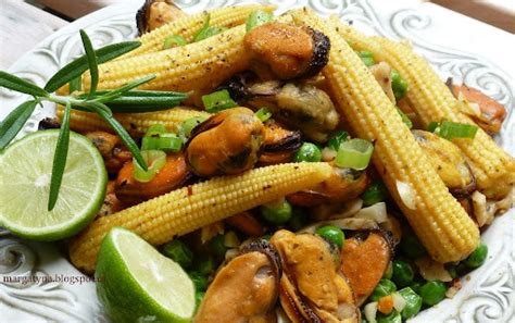 Миди с бейби царевица грах и гъби Блоговодител пътеводител в