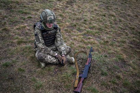 На Украине заявили что у ВСУ назревает кризис возле Угледара и Купянска Газета Ru Новости