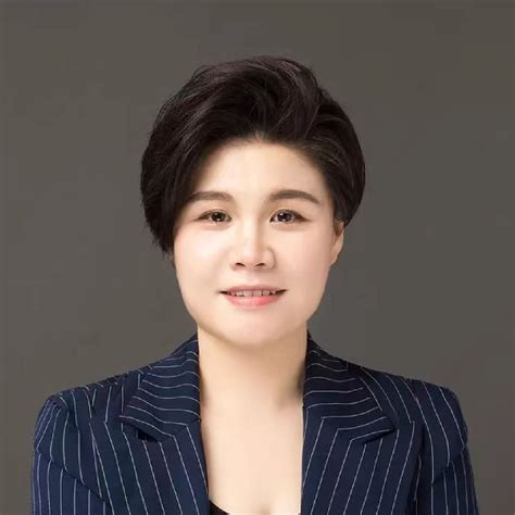 陈丹 武汉设计工程学院成龙影视传媒学院