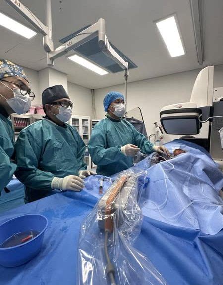 УХТЭ Зүрхний титэм судасны хүнд хэлбэрийн нарийсал судасны дисплази эмчилгээ” г Монгол Улсад