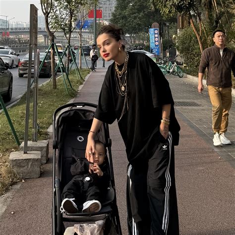 სესილიმ მამიდას გაუკეთა რეკლამა 😂 ️ გავგიჟდები ჰაჰაჰა Vibliani Megi