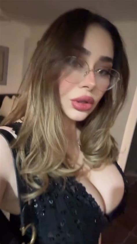 Iddishhehast ‎دختر ایران ایران اهنگ ترند آهنگ آهنگ‎ Instagram