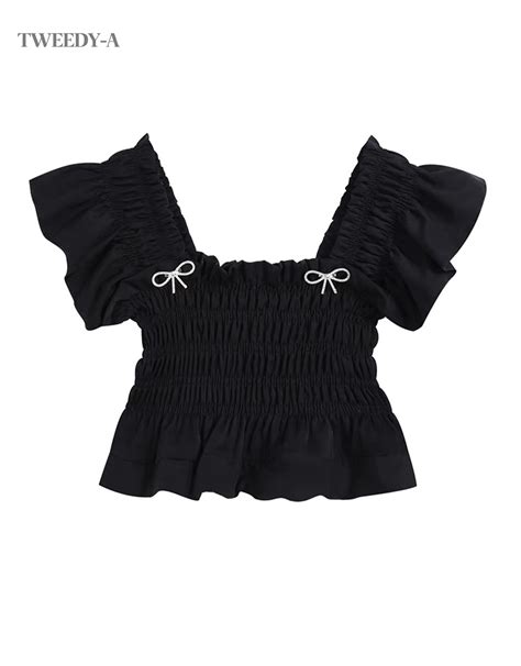 트위디아 켈리 리본 장식 스모크 밴딩 뷔스티에 크롭 탑 블랙