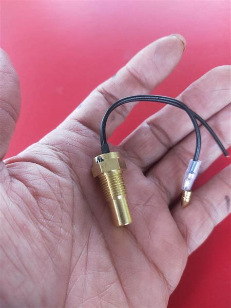 Sensor Temperatur Air Radiator Mobil Motor Untuk Termoneter Digital