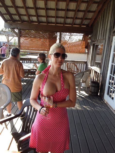 Vacation Flash Porno Photo