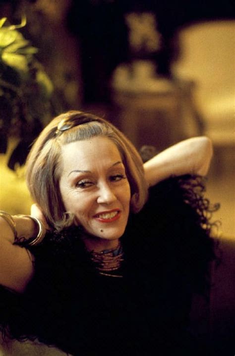 Glamorous Photos Of Classic Beauties Taken By Burt Glinn In The 1950s