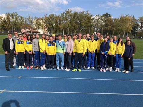 У Мукачеві стартував навчально тренувальний збір збірної України з