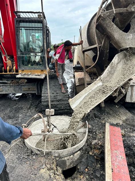Hydraulic Piling Rig Rental Services At ₹ 3500hour In Surat Id