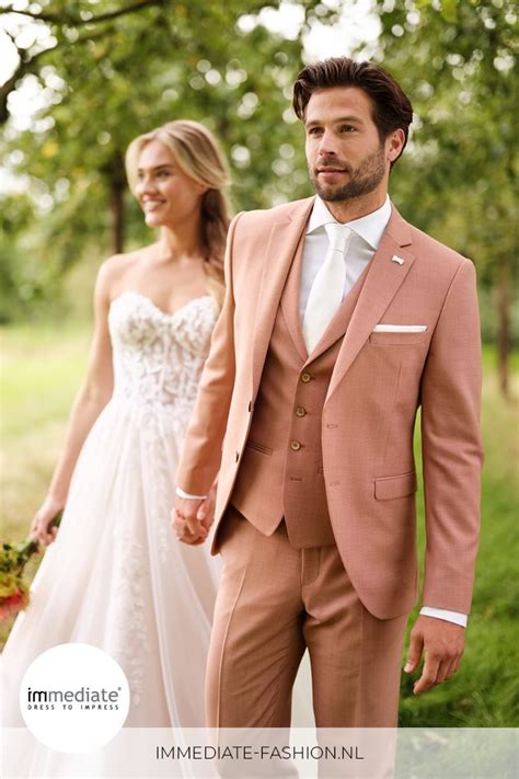 Trouwpak In Perfect Peach Trouwpakken Bruidegom Outfit Bruidegom