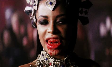 Akasha Queen Of The Damned Fangs