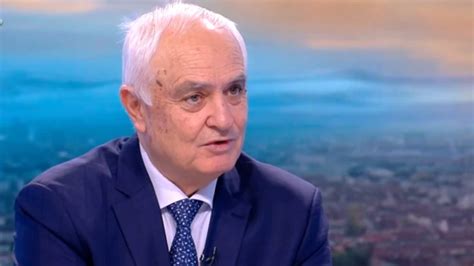 Служебният министър на отбраната Наборната служба се обсъжда още няма решение