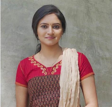 Vinodhini Serial Cast Story Actress Name Crew Sun Tv Detials Breezemasti