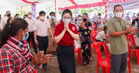 ប្រធានគណៈកម្មាធិការសាខា កាកបាទក្រហមកម្ពុជា ខេត្តកោះកុង អញ្ជើញជួបសំណេះសំណាល