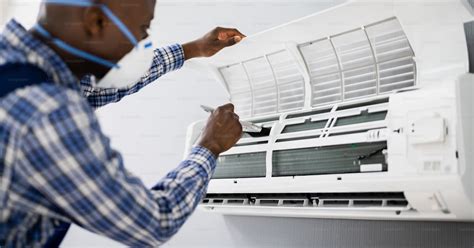 에어컨 점검 및 필터 청소 유지보수 서비스 사진 Unsplash의 에어컨 이미지