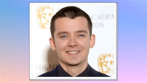 Who Is Asa Butterfields Girlfriend Inside His Irl Love Life My
