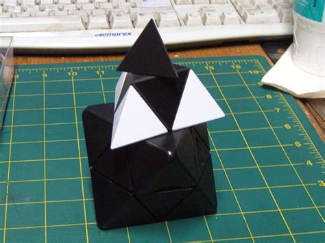 Master Pyraminx Puzzle