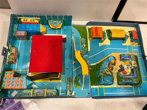 Lot Vintage Matchbox City” Playset