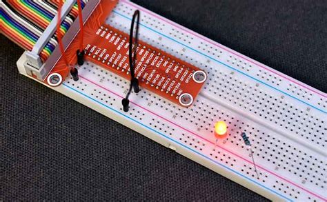 Raspberry Pi LED電球を制御する PCまなぶ