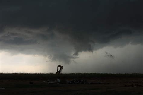 Storm Rotation Is Quite Strong In It S Early Stages