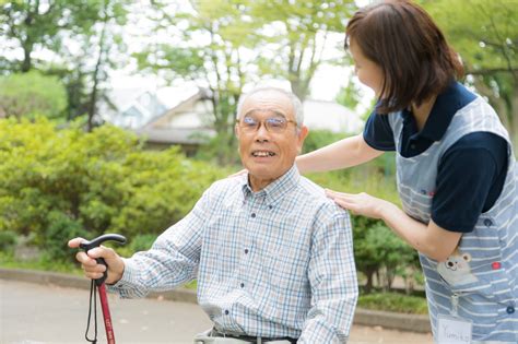 長生きはするほど幸福度が増す？！「エイジングパラドックス」とは？ 一般社団法人認知症協会