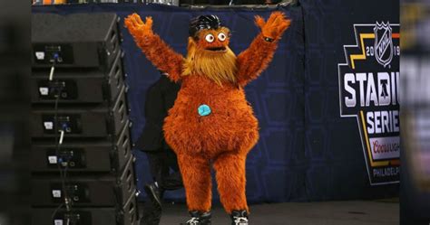 Top Gritty Moments From Flyers Mascots First Year Cbs Philadelphia