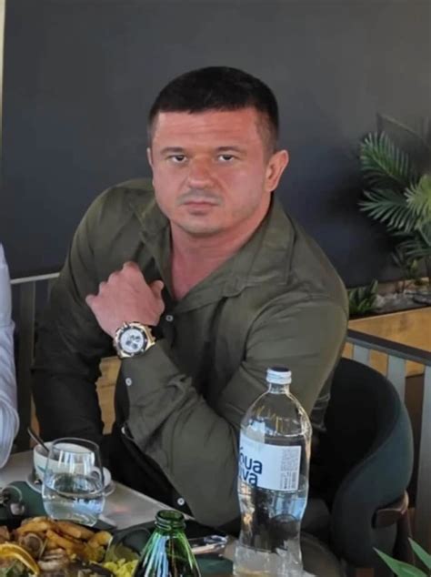 Dečko Jovane Jeremić Zakazao Tuču Tigar Se Odmah Oglasio A Od Voditeljke Muk Blic