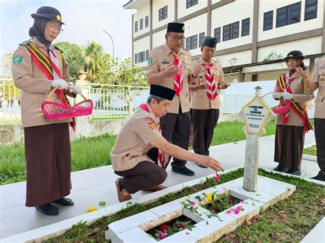Pramuka Kaltim Awali Peringatan Hari Pramuka Dengan Ziarah Dan Tabur