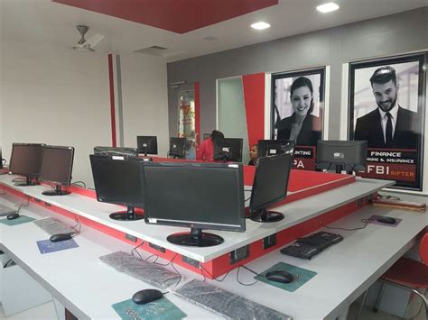 training institute vtech academy of computers in new delhi id