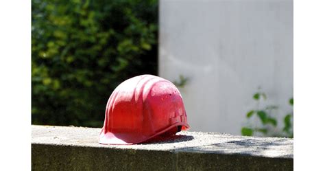 Инспекцията по труда започва извънредни проверки в строителството