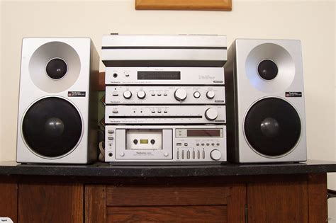 Set 2 Very Rare 1978 Technics Concise Set Beautiful Looks Beautiful Sound Trade Me