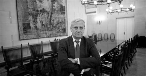 Zmarł Piotr Paszkowski Sikorski Wzór Z Sevres Rzecznika Prasowego Dziennik Pl