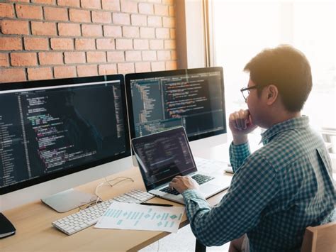 Cracking The Code Why Software Engineers Make Six Figures College Reality Check