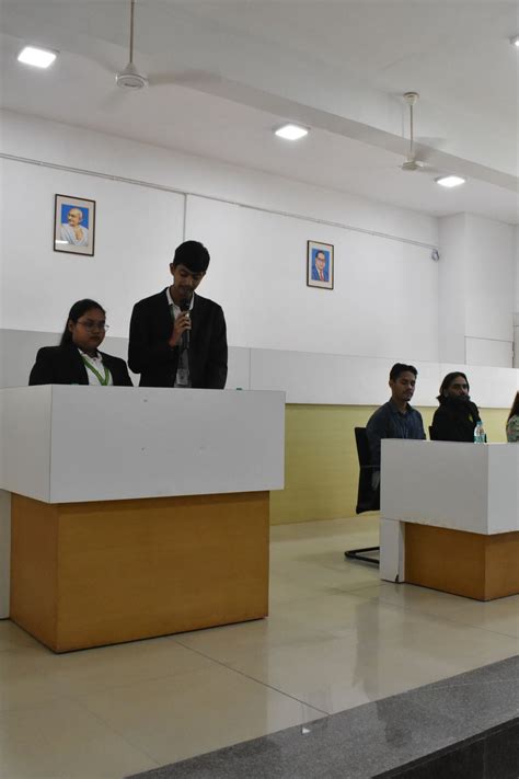 Vadan Reddy Akkala On Linkedin Voxpopuli Youthparliament Debate Hindiasnationallanguage