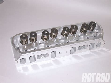 Small Block Ford Heads Testing The New Trick Flow S Fast As Cast Heads Hot Rod Network